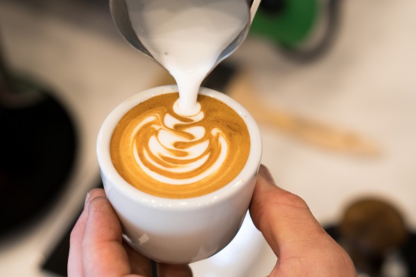 Milk Frothing Tips and Troubleshooting for Home Baristas